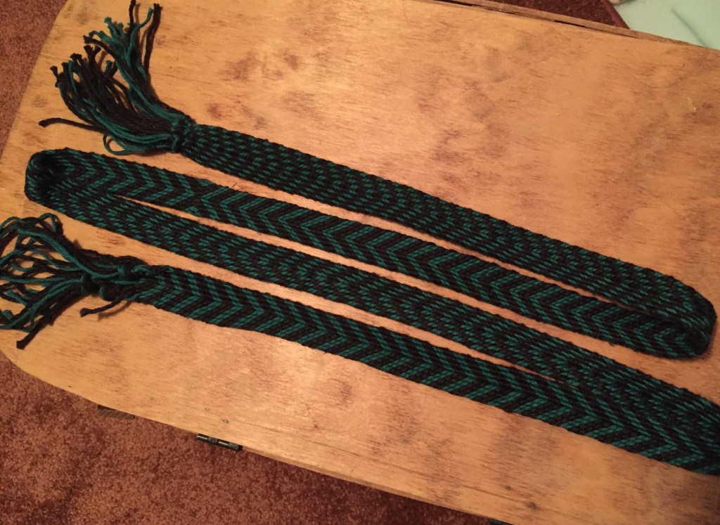 Learning Tablet Weaving! – Smash the Shell